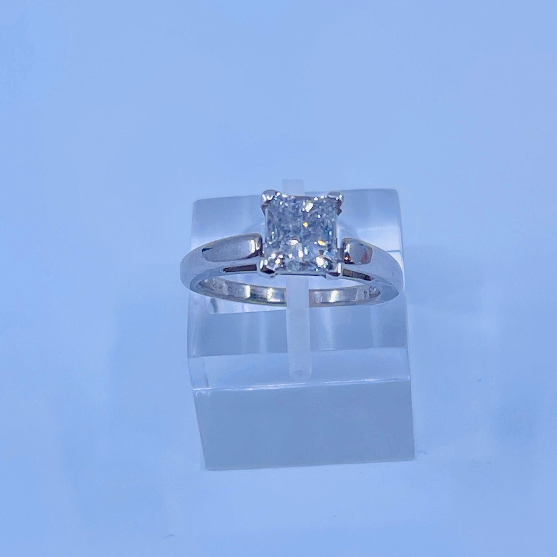 Sun Prairie Jewelry Store | Engagement Rings & More | Prairie Jewelers